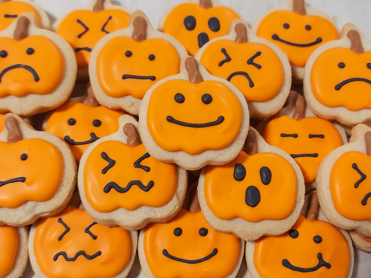 Mini Pumpkin Face Cookies (3 Dz) – Storybook Bakery