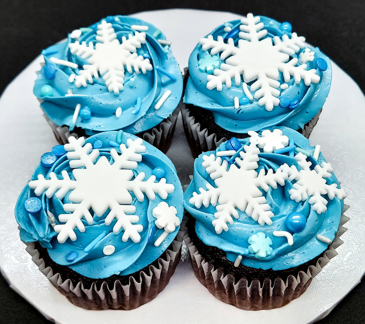 Snowflake Shower Cupcakes